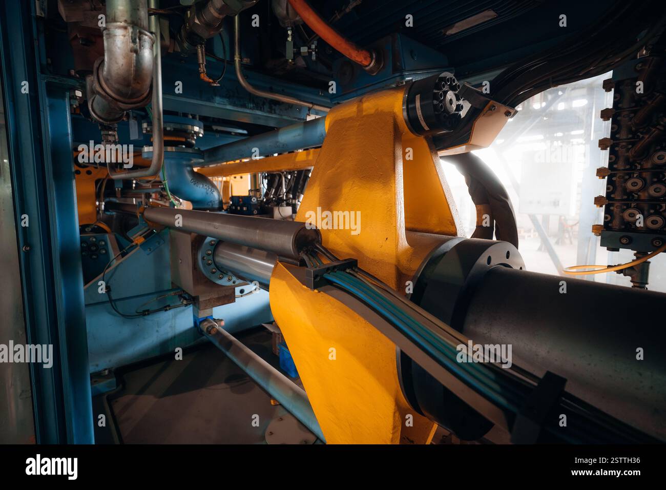 Robust wiring hi-res stock photography and images - Alamy