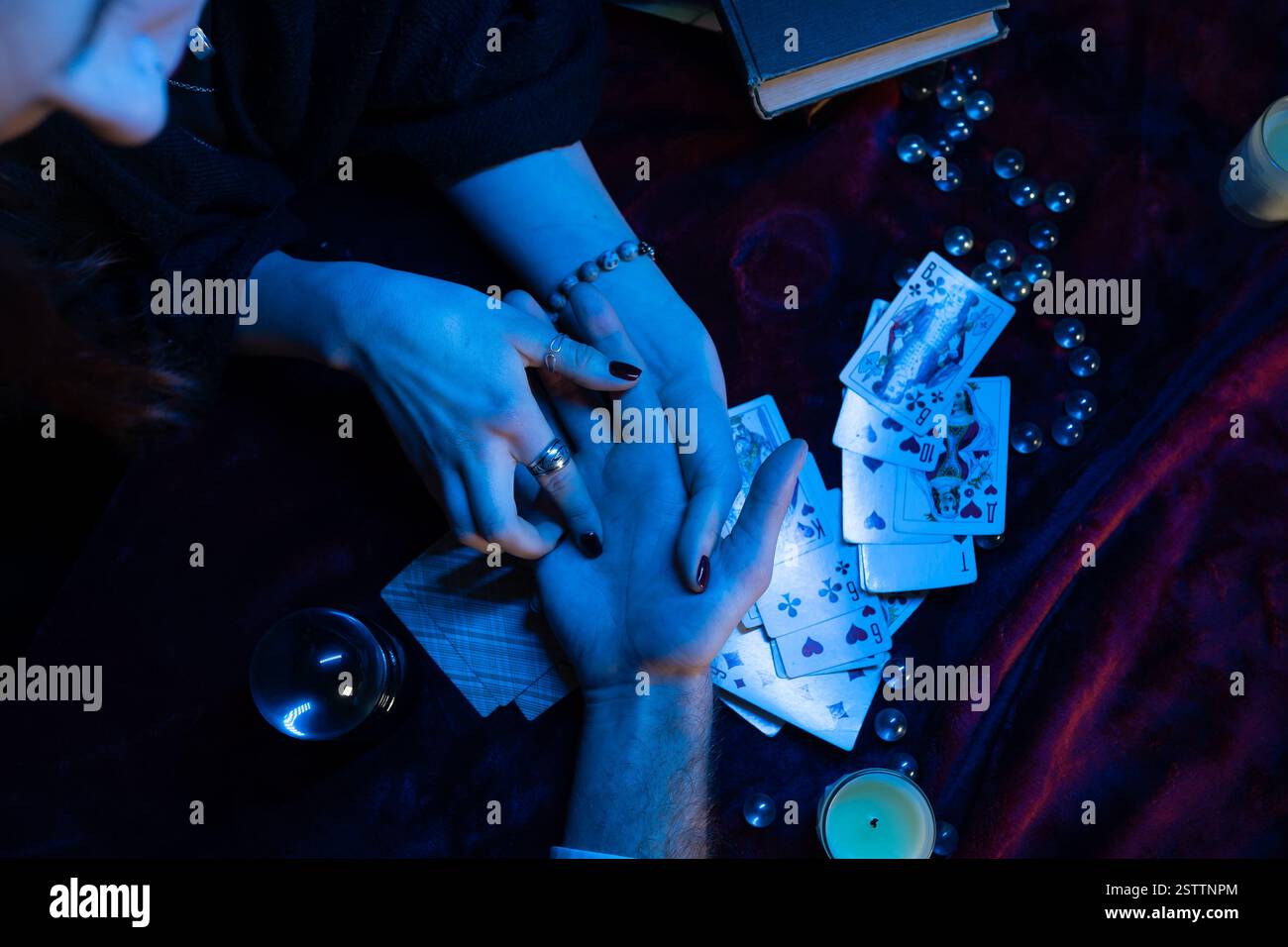 Palm reading lines hi-res stock photography and images - Alamy