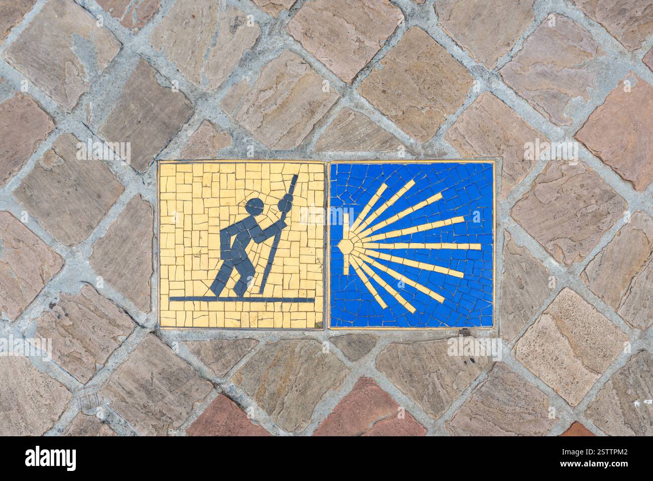 Camino de Santiago sign in Chartres, France Stock Photo - Alamy