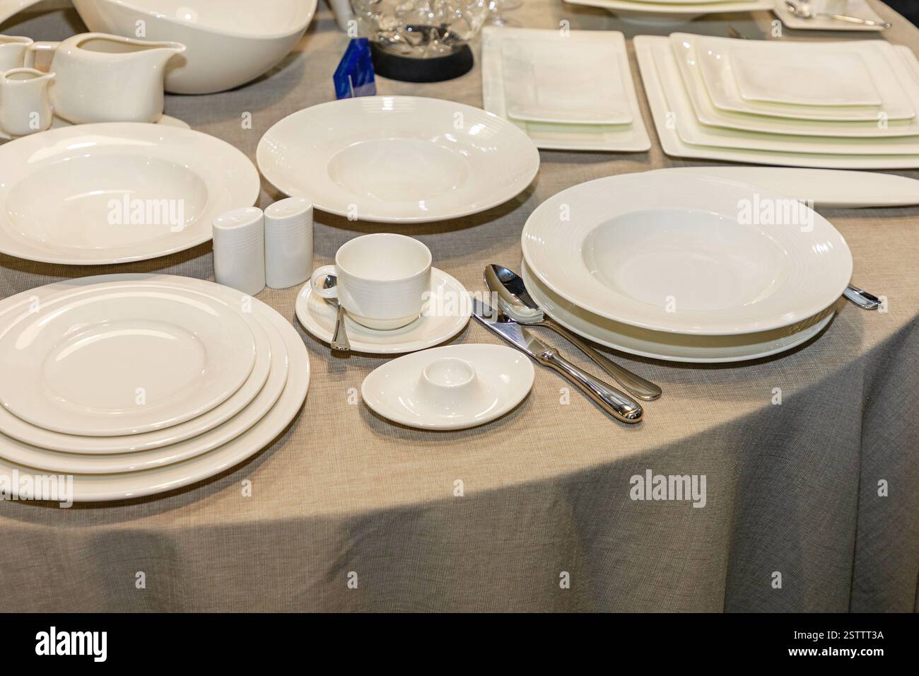Dining Table Setup Stock Photo - Alamy