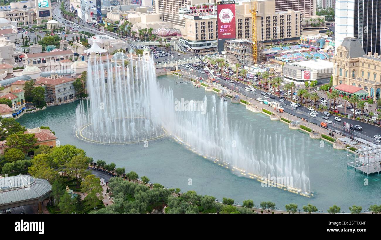 Fountains of Bellagio, a stunning water ballet show in Las Vegas ...