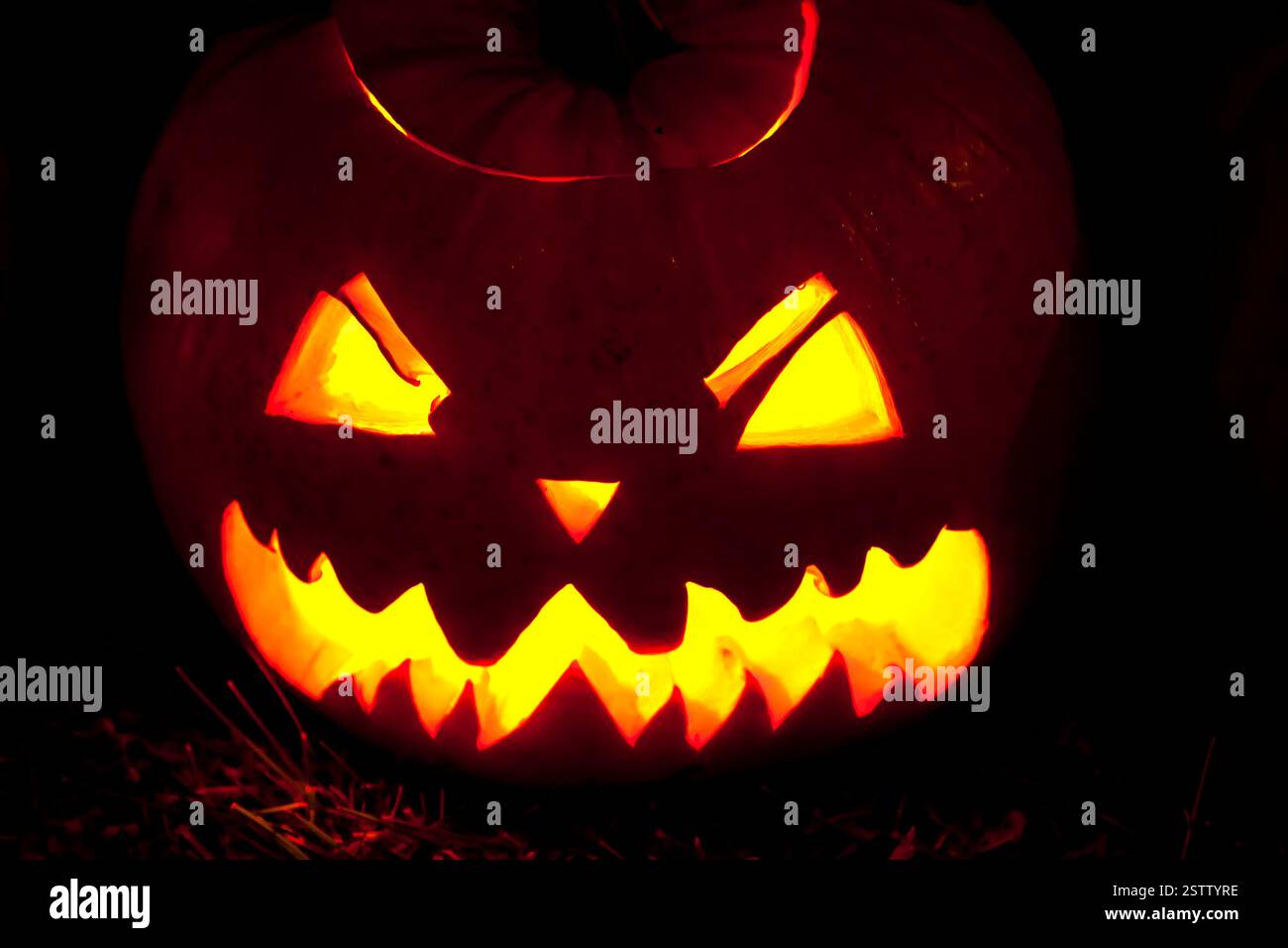 Scary laughing hi-res stock photography and images - Alamy