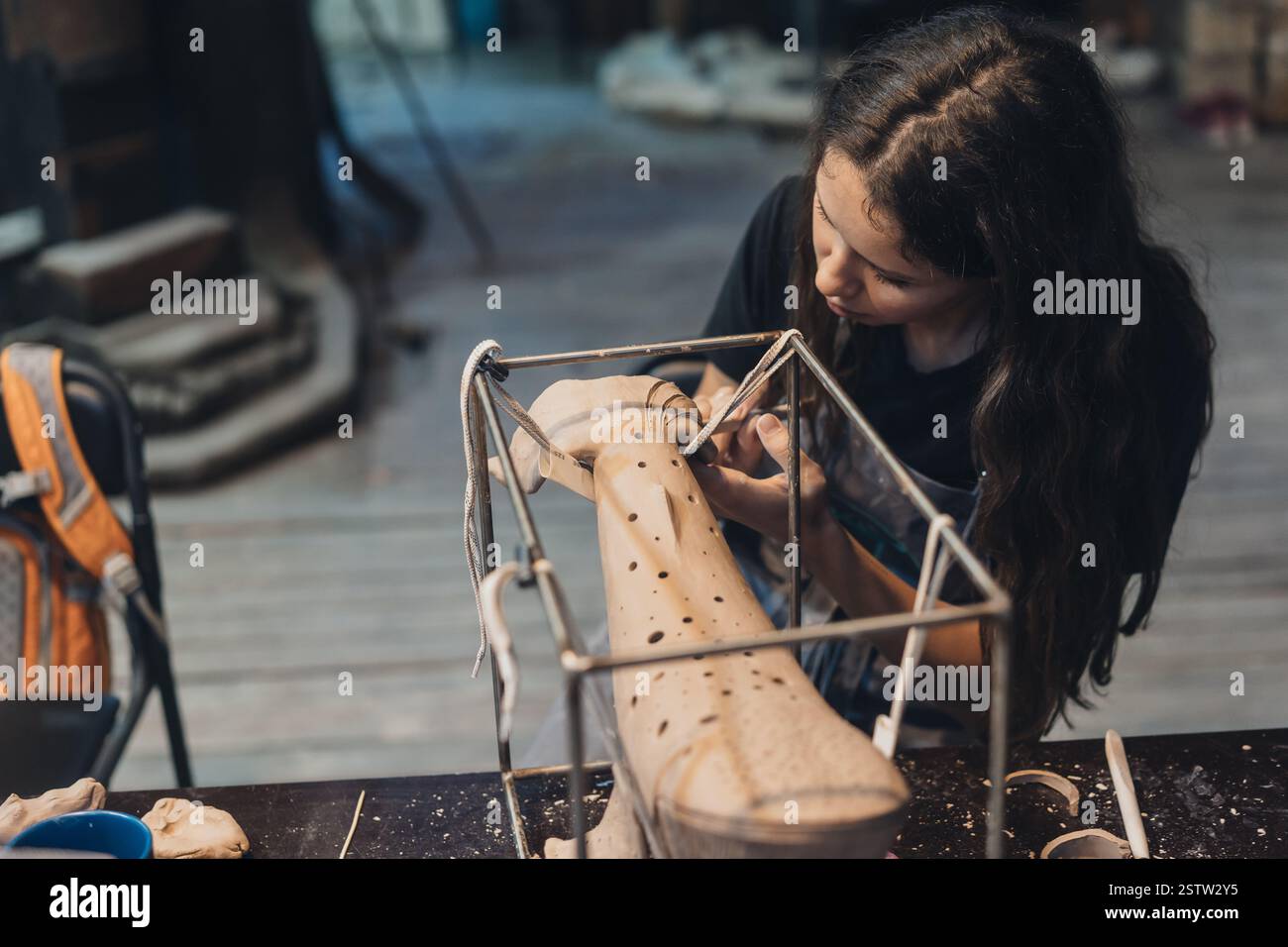 Beautiful woman in pottery workshop hi-res stock photography and images ...