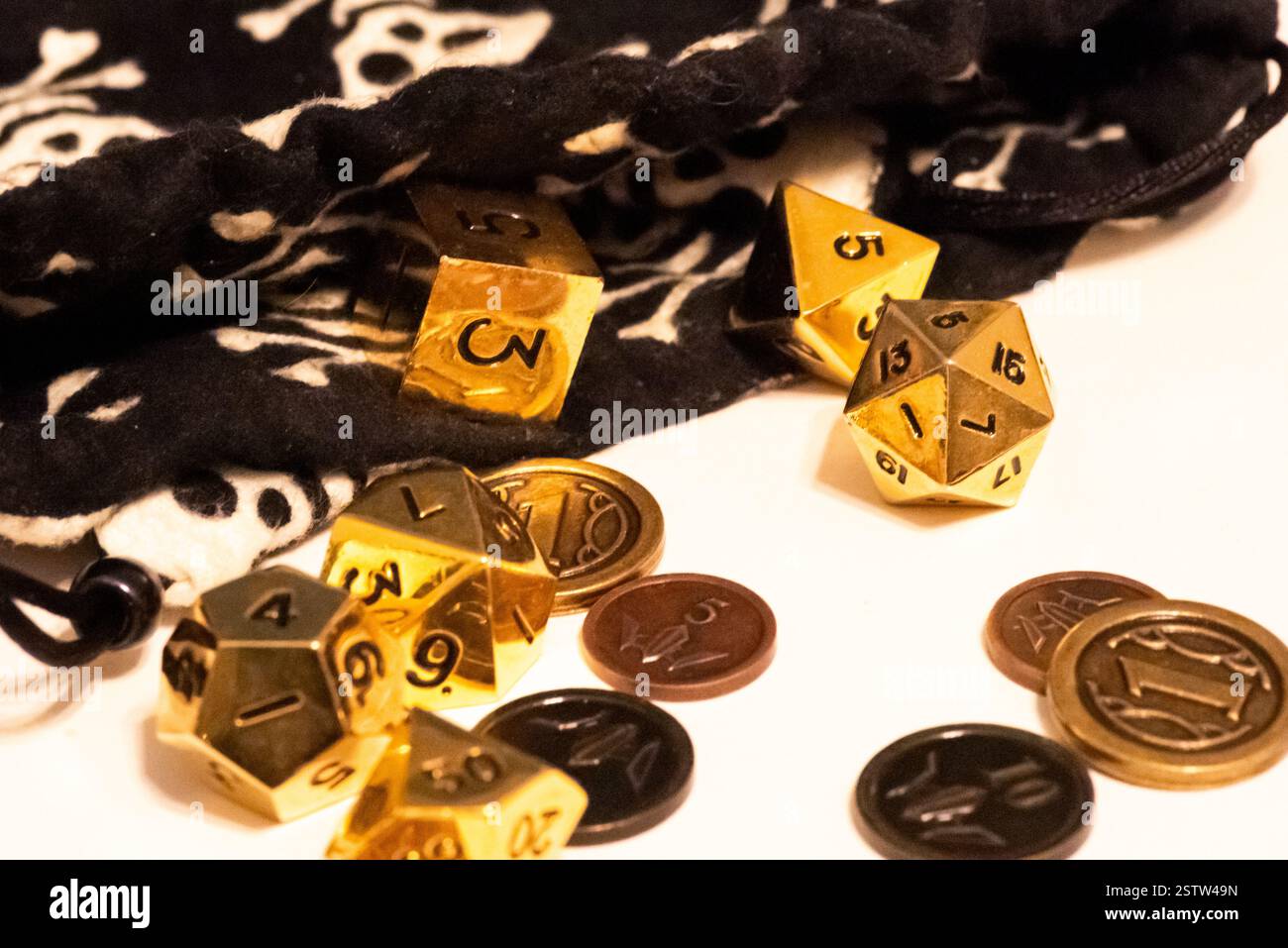 Golden rpg dice hi-res stock photography and images - Alamy