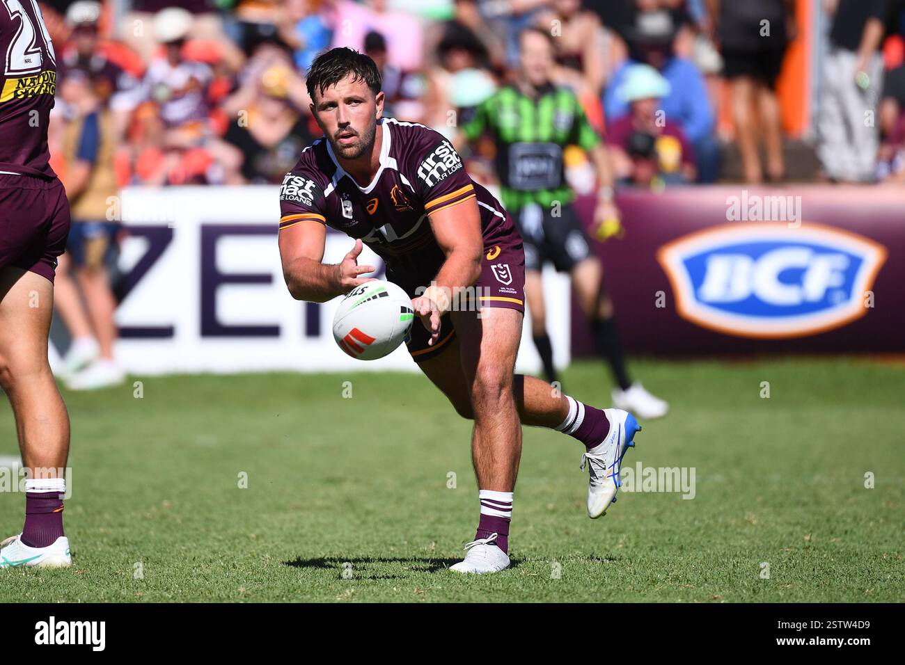 Toowoomba, Australia. 16th Feb, 2025. Tyson Smoothy of the Broncos ...