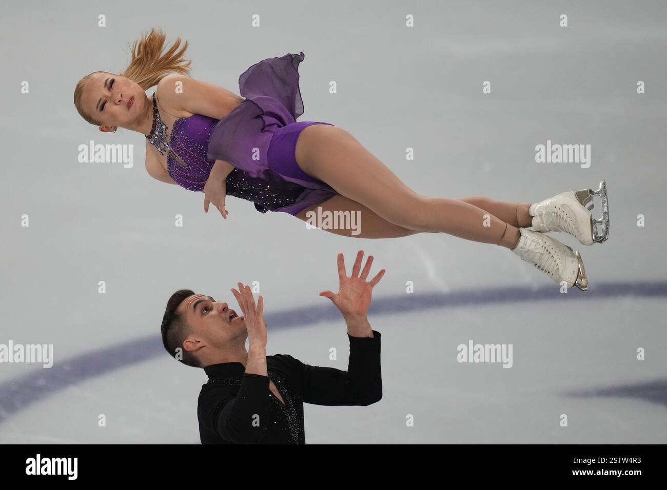 Audrey Shin and Balazs Nagy of the United States take part in the ISU ...