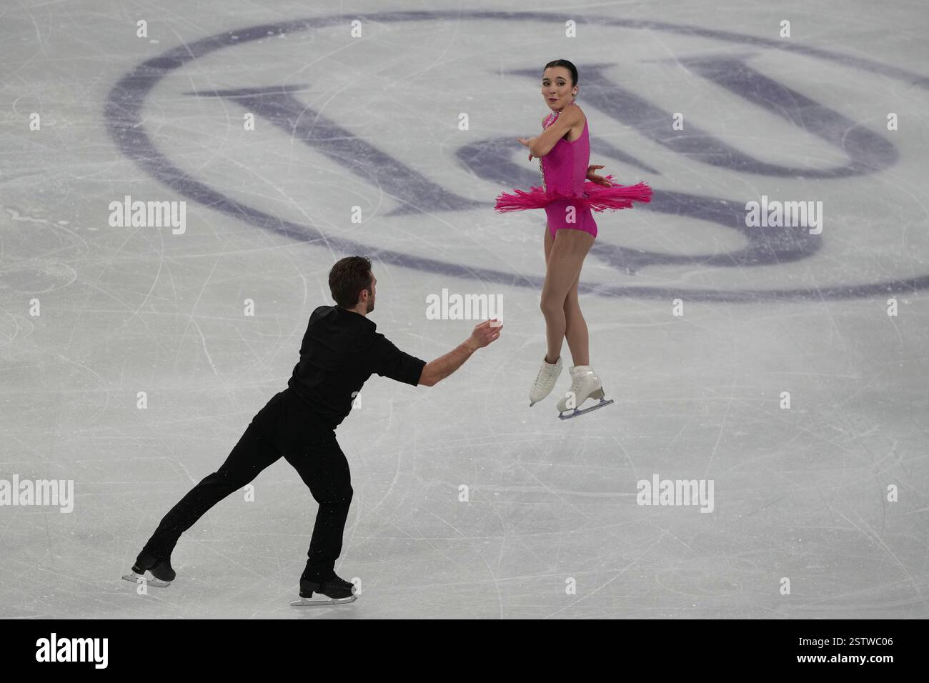 Lia Pereira and Trennt Michaud, of Canada perform during the pairs ...