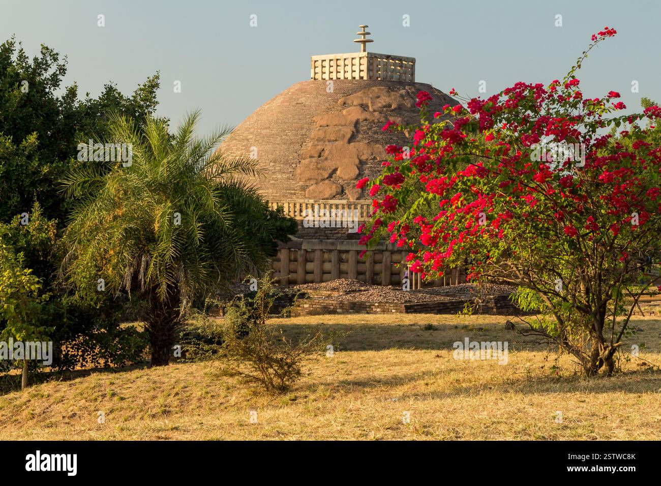 Great Stupa of Sanchi Stock Photo - Alamy