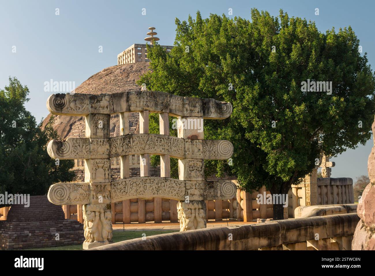 Great Stupa at Sanchi Stock Photo - Alamy