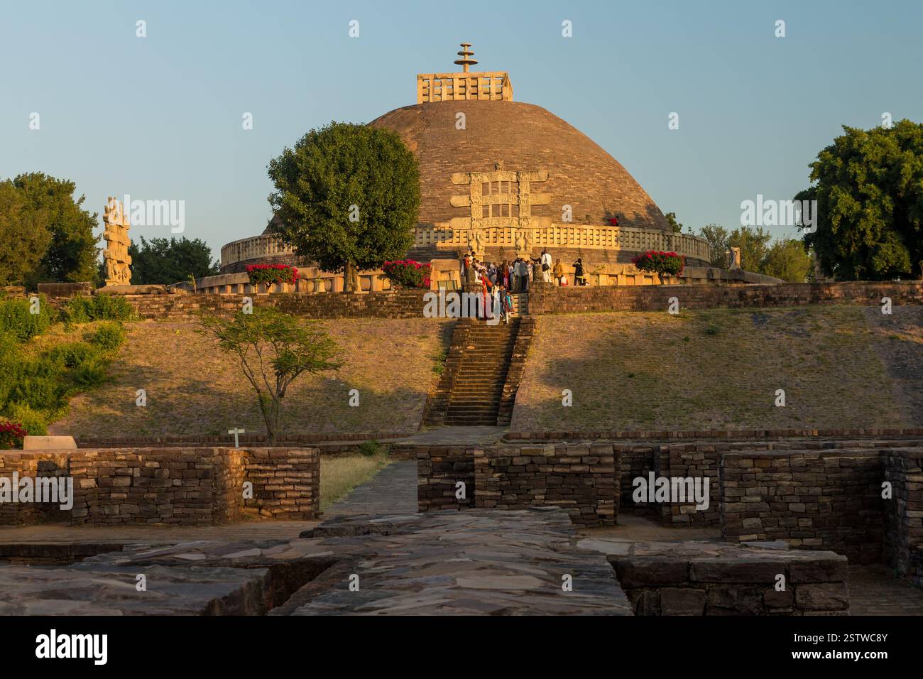 Great Stupa at Sanchi Stock Photo - Alamy