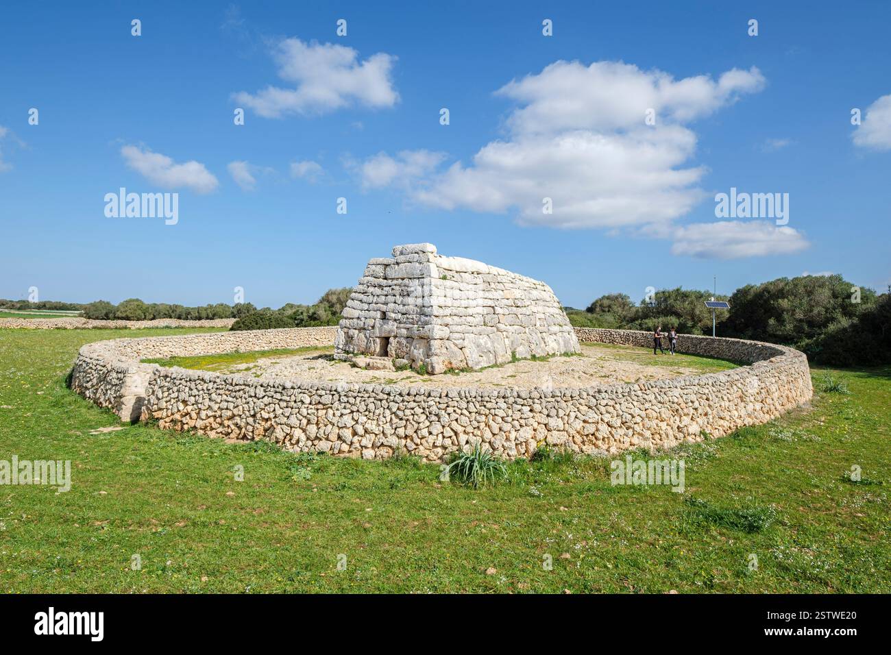 Naveta des Tudons Stock Photo - Alamy