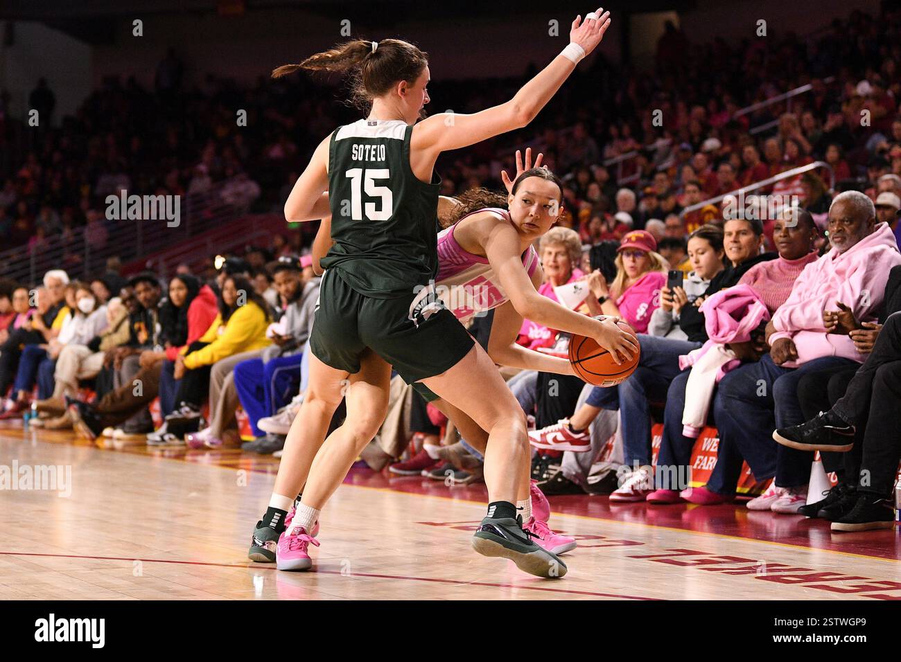 LOS ANGELES, CA - FEBRUARY 19: USC Trojans guard Kayleigh Heckel (9 ...