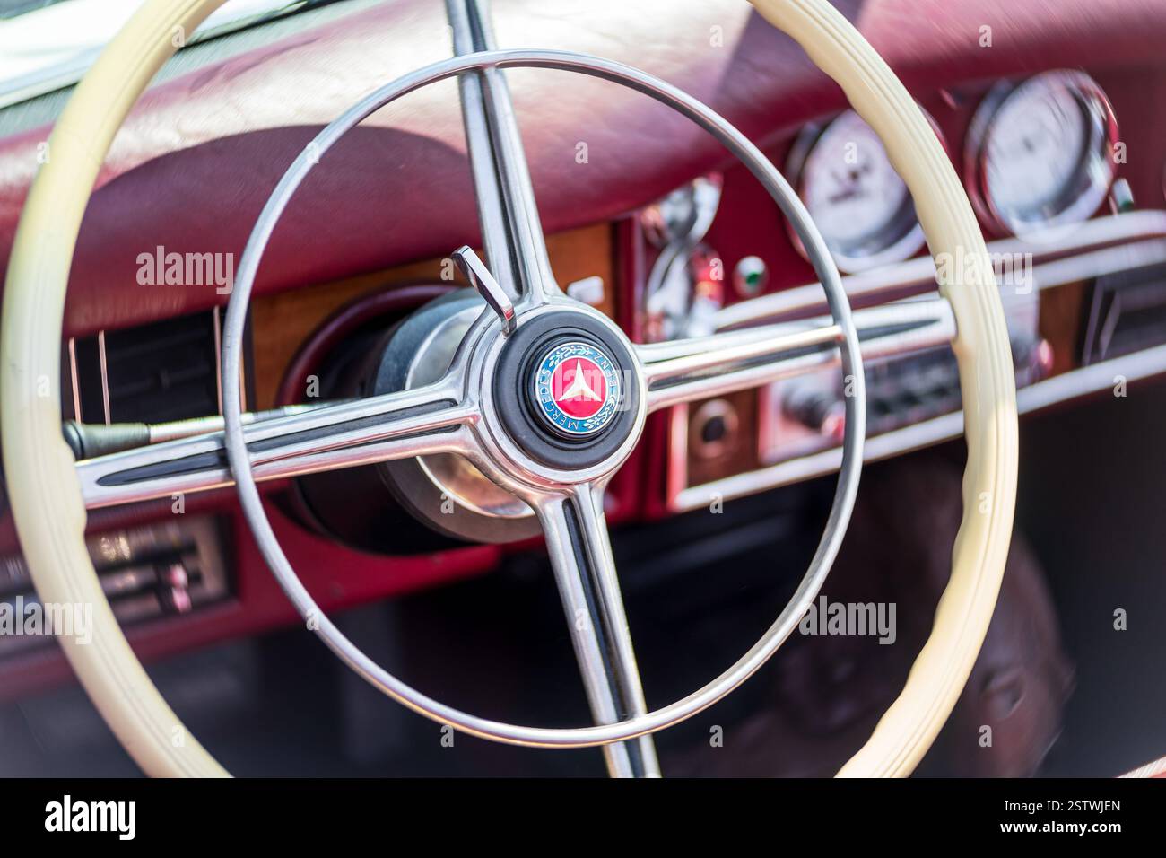 The interior of a roadster Mercedes-Benz 500K (W29), close-up. Art lens ...