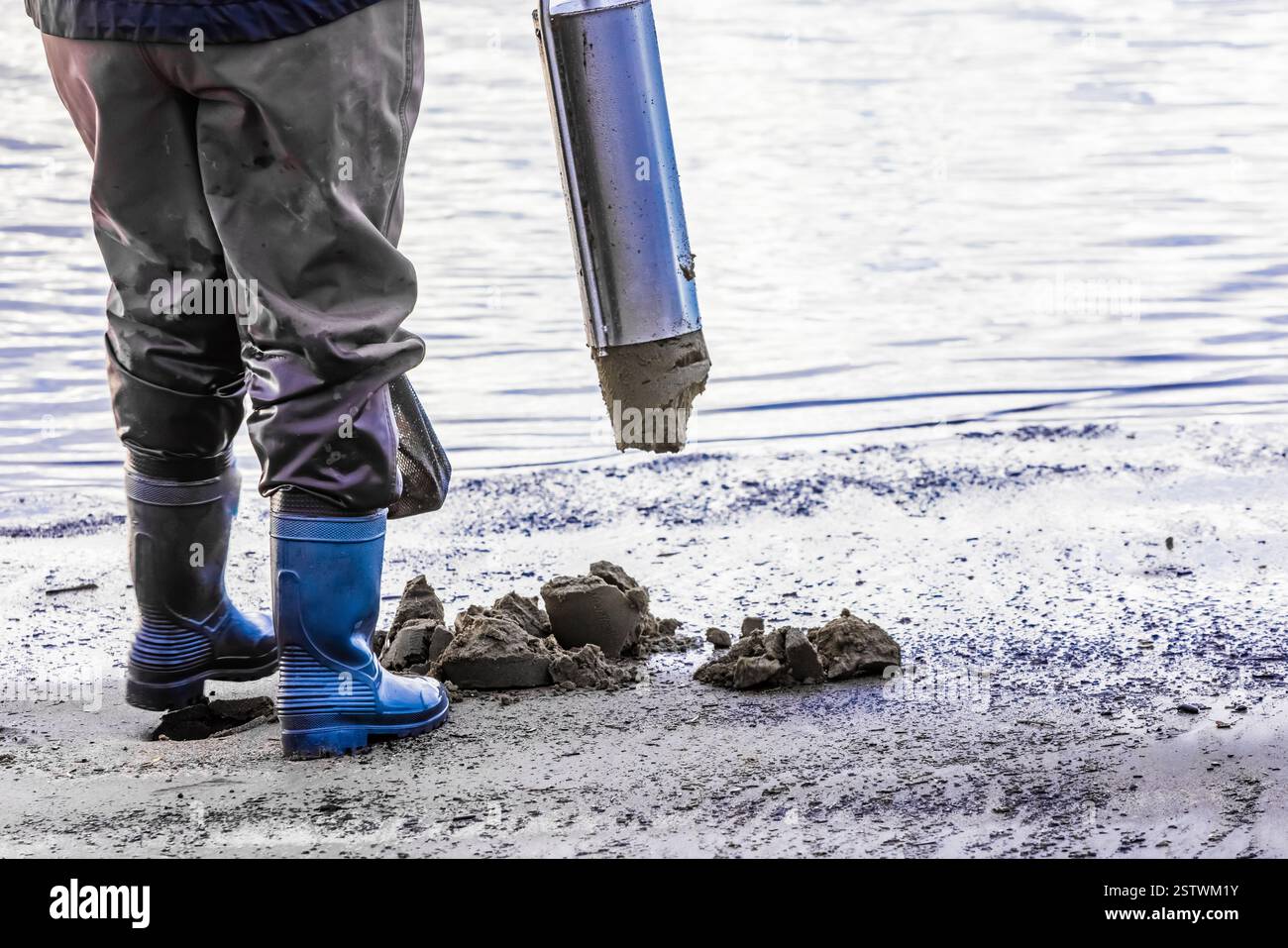 Razor Clam Harvesting using Razor Clam Gun, Copalis Beach, Washington ...