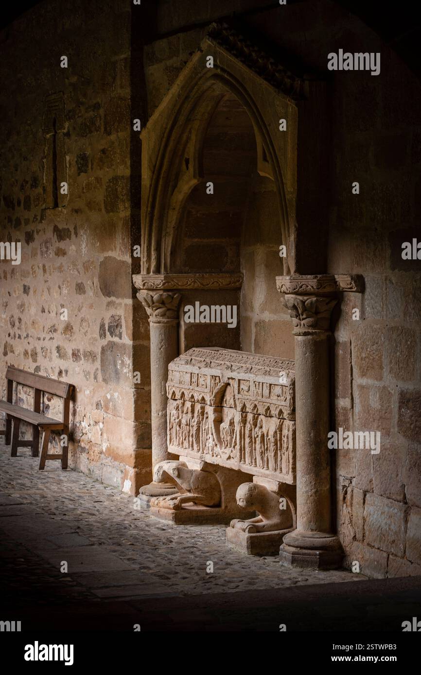 Tomb of the Abbot Pedro Stock Photo - Alamy