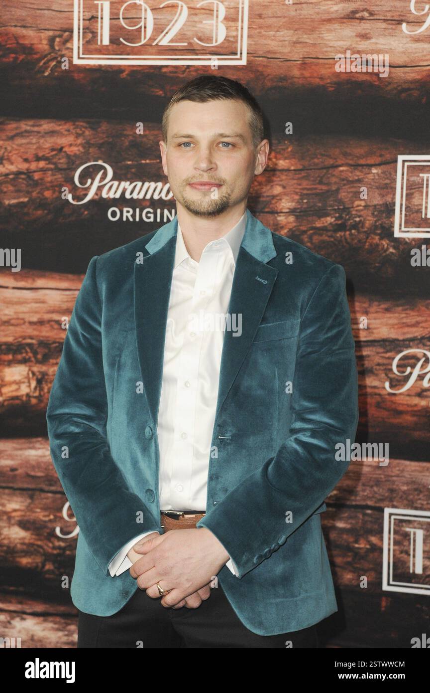 Ca. 19th Feb, 2025. Darren Mann at arrivals for 1923 Season Two ...