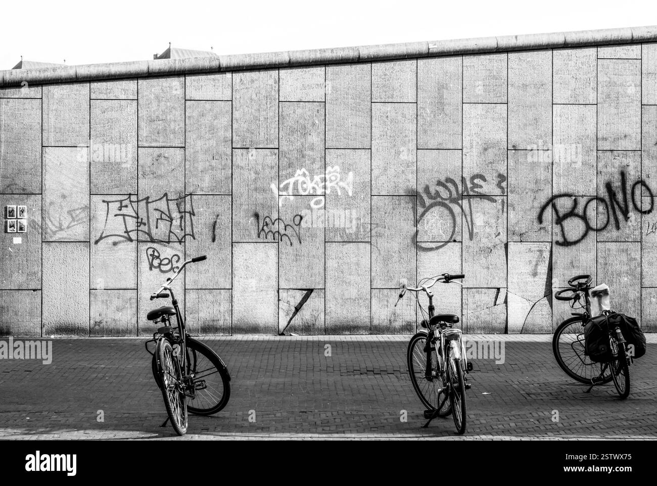 Tourism active recreation in Black and White Stock Photos & Images - Alamy