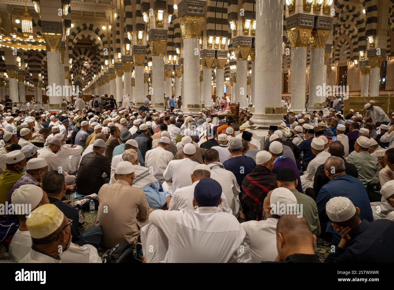 Medina, Saudi Arabia - July 2, 2024: Hajj pilgrims from Indonesia ...