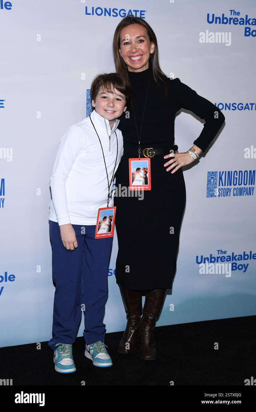 Influencer Shannon Doherty and family attend Lionsgate's 'The ...