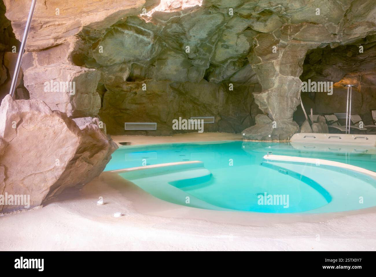 Seawater pools inside a cave, Tuscany, Italy Stock Photo - Alamy