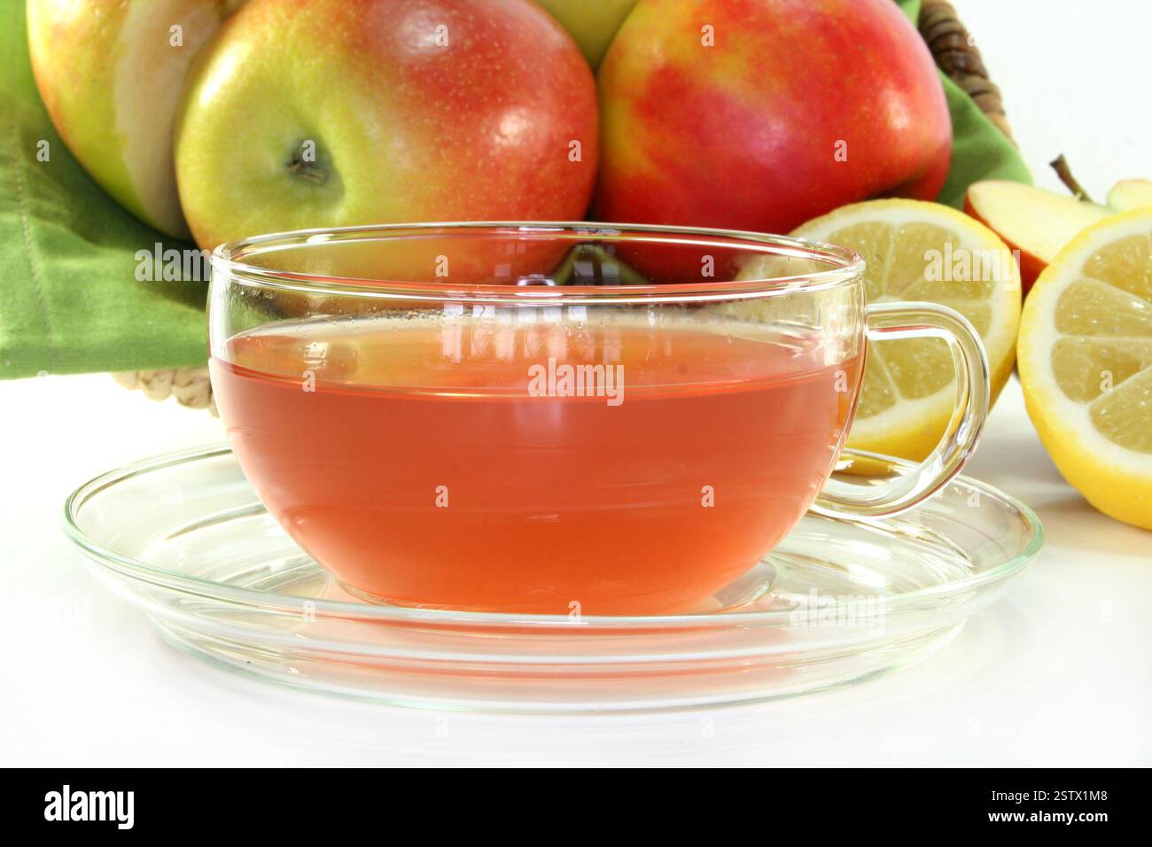 Apple Lemon Tea Stock Photo - Alamy