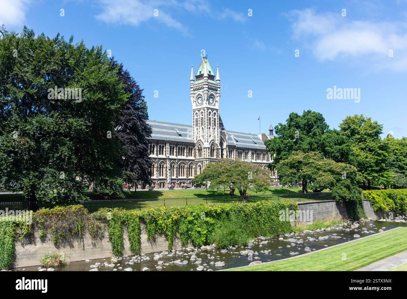 Clocktower Building, Central Campus, University of Otago, Leith Street ...