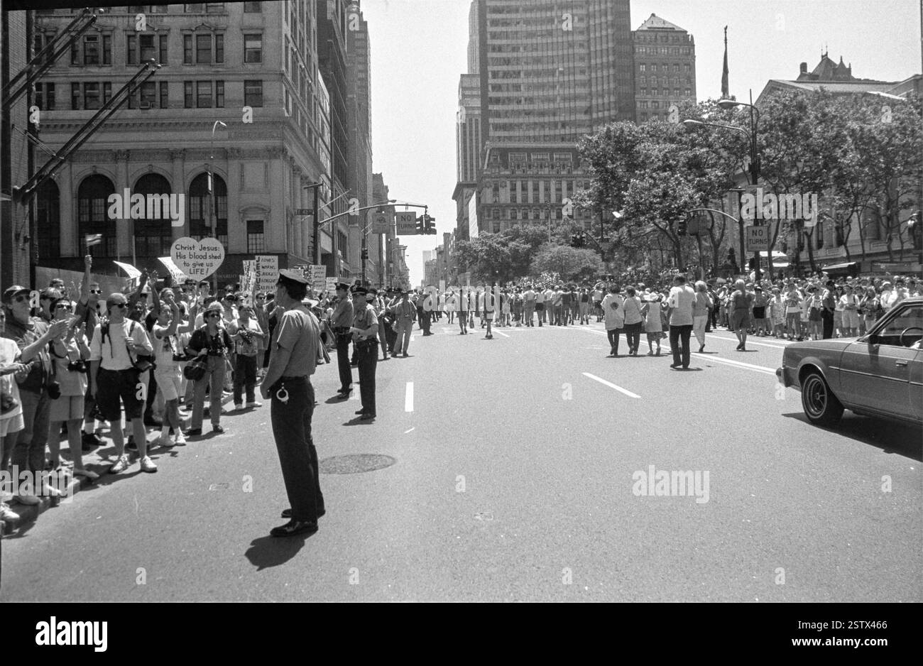New york rainbow 1992 Black and White Stock Photos & Images - Alamy