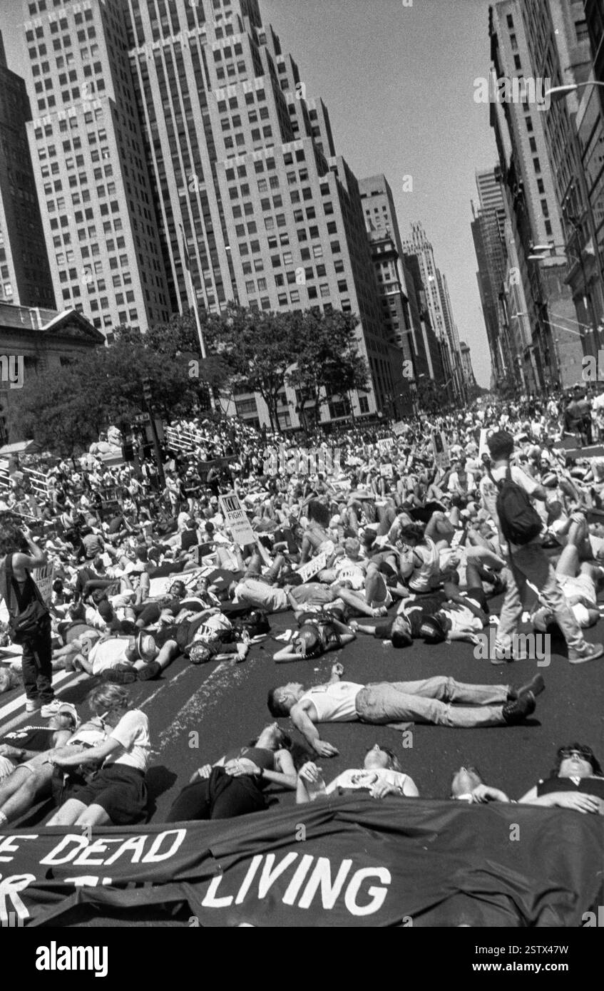 New york rainbow 1992 Black and White Stock Photos & Images - Alamy