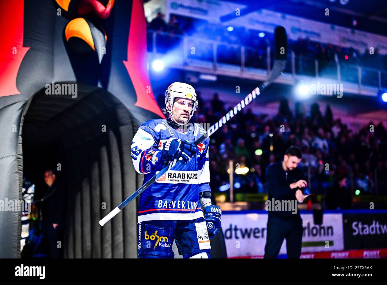 Hubert Labrie (Iserlohn Roosters, #16), GER, Iserlohn Roosters vs ...