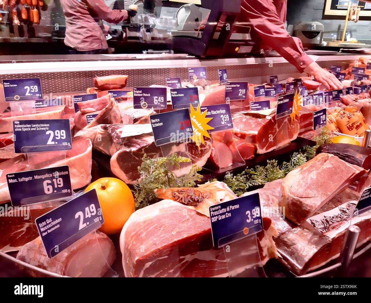 Edeka - Einkauf zu Zeiten von Inflation und Krieg in der Ukraine Edeka ...