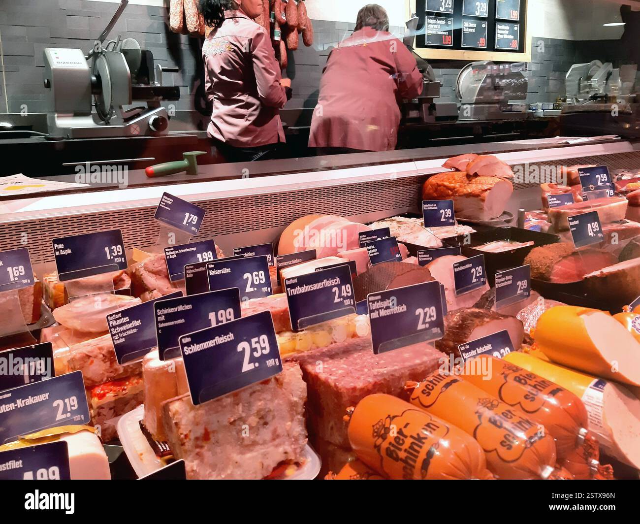 Edeka - Einkauf zu Zeiten von Inflation und Krieg in der Ukraine Edeka ...