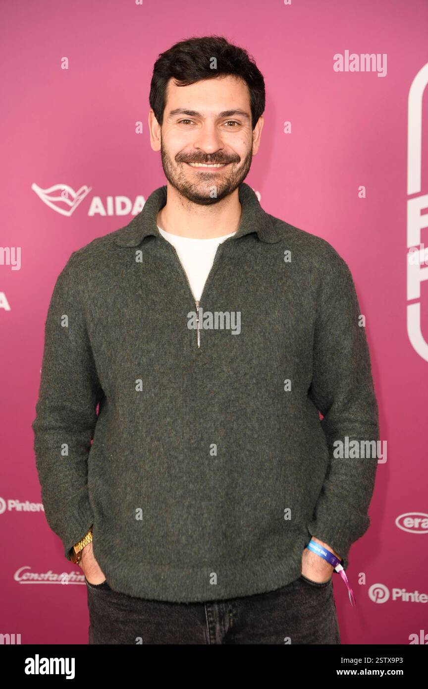Jonas Hummels beim 99Fire Films Award während der Berlinale 2025 in der ...