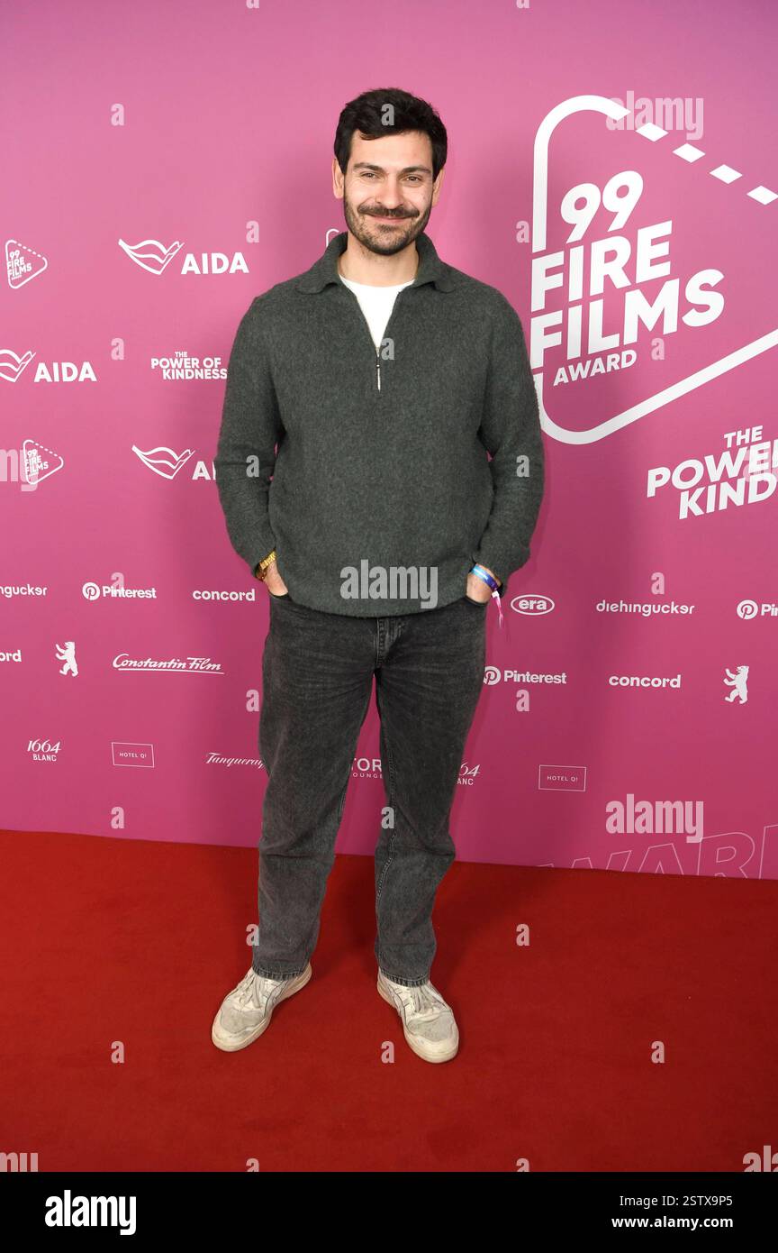 Jonas Hummels beim 99Fire Films Award während der Berlinale 2025 in der ...