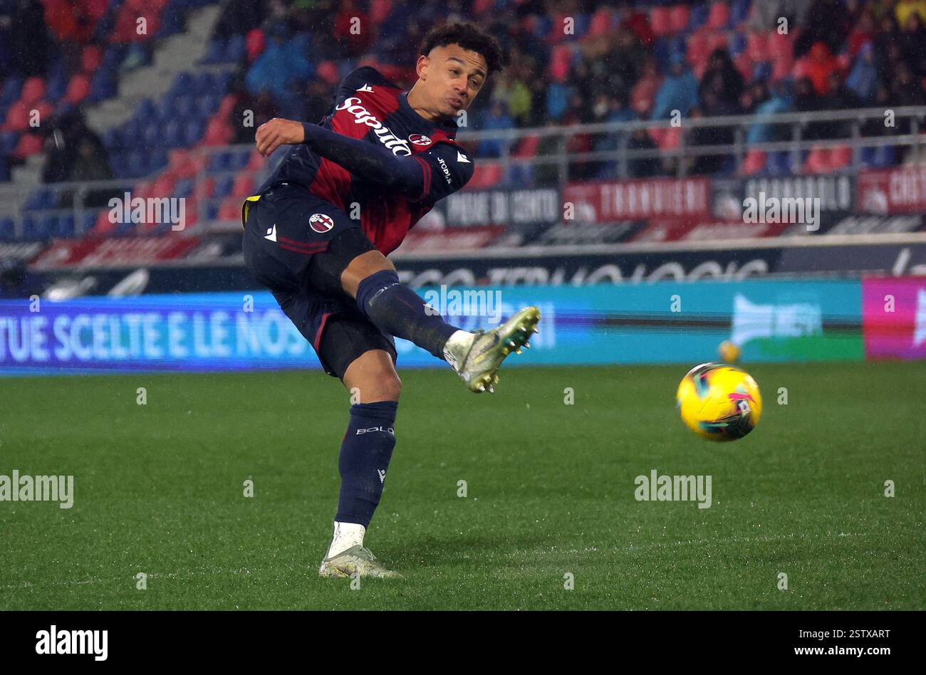 Bologna's Dan Ndoye during the Italian Enilive Serie A soccer match ...
