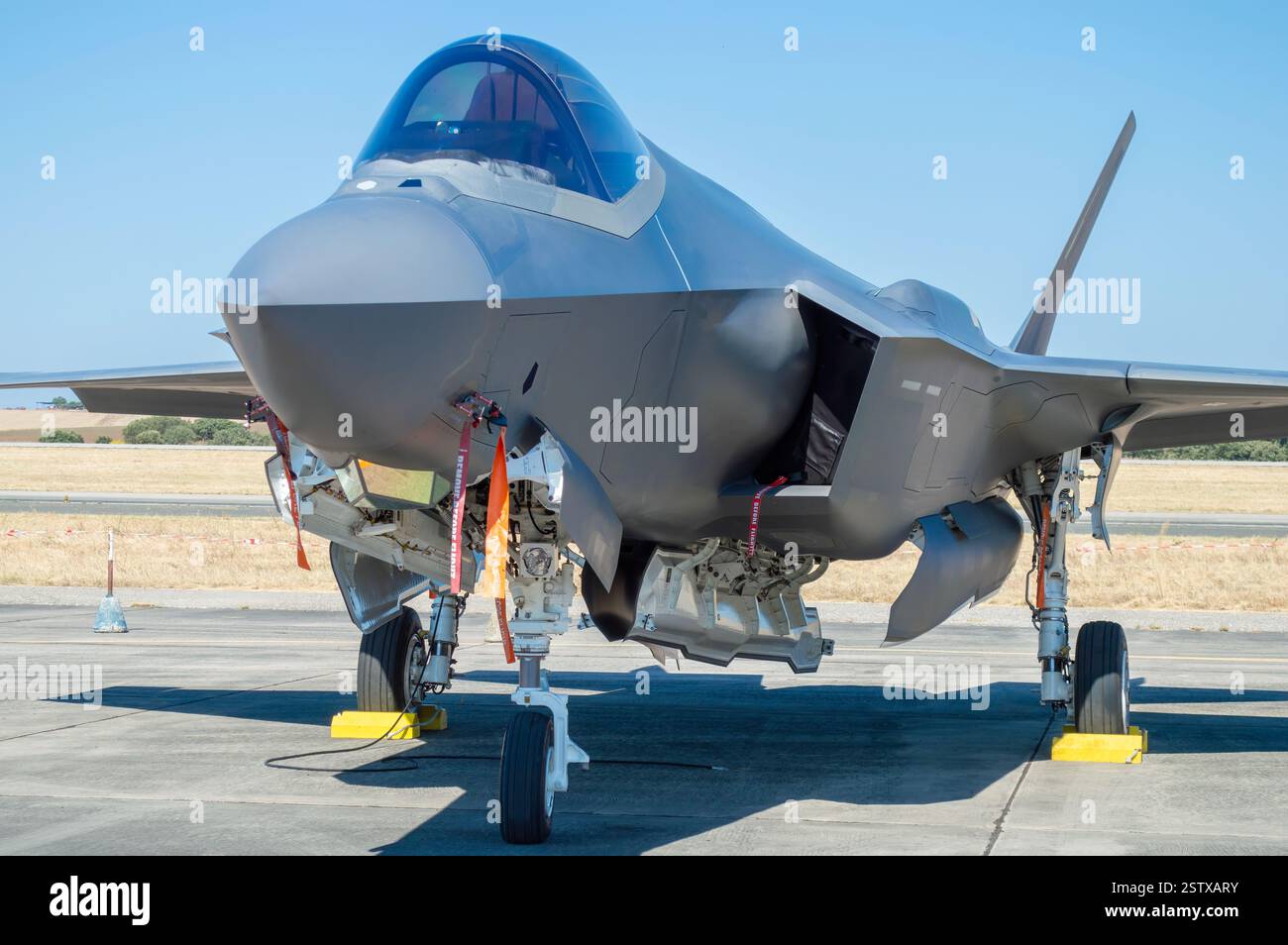 F-35 fifth-generation stealth aircraft Stock Photo - Alamy