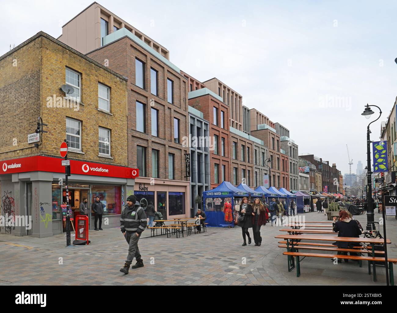 Lower Marsh street market near Waterloo Station, London, UK. Busy ...