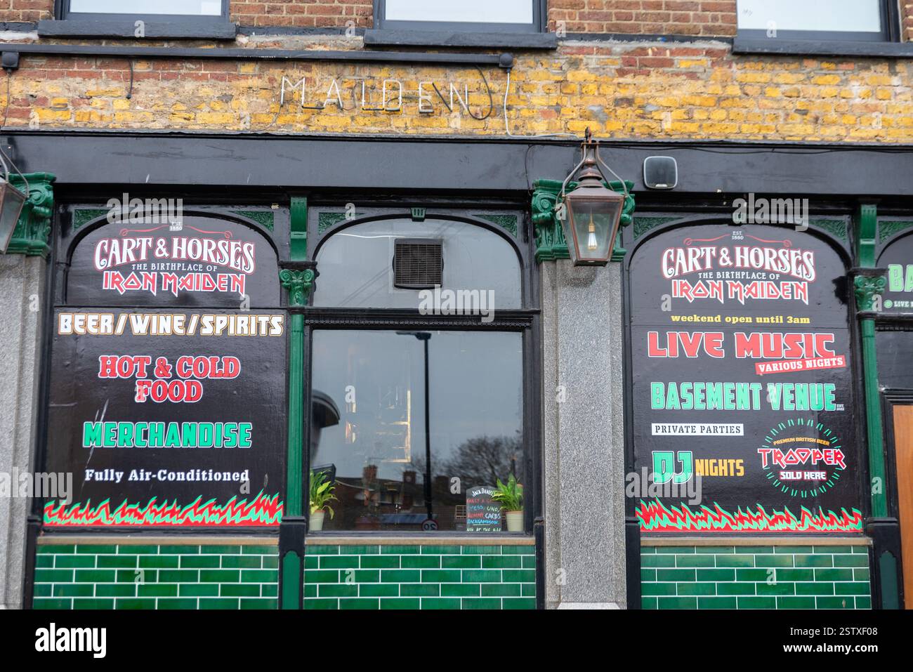 Cart and Horses pub in Maryland, Stratford, London, UK. Established in ...