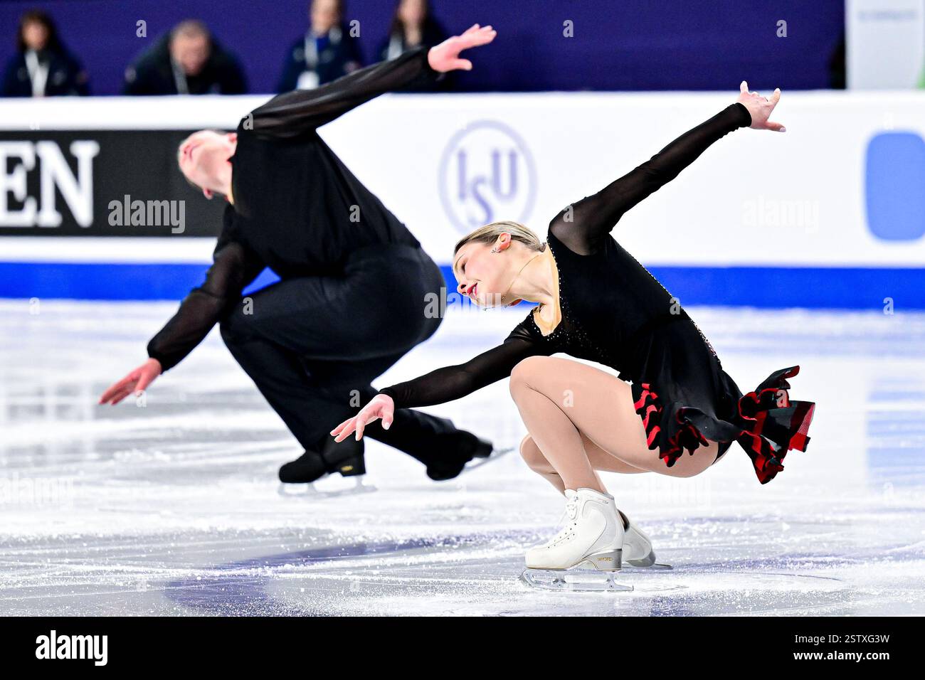 Alisa EFIMOVA & Misha MITROFANOV (USA), during Pairs Short Program, at ...