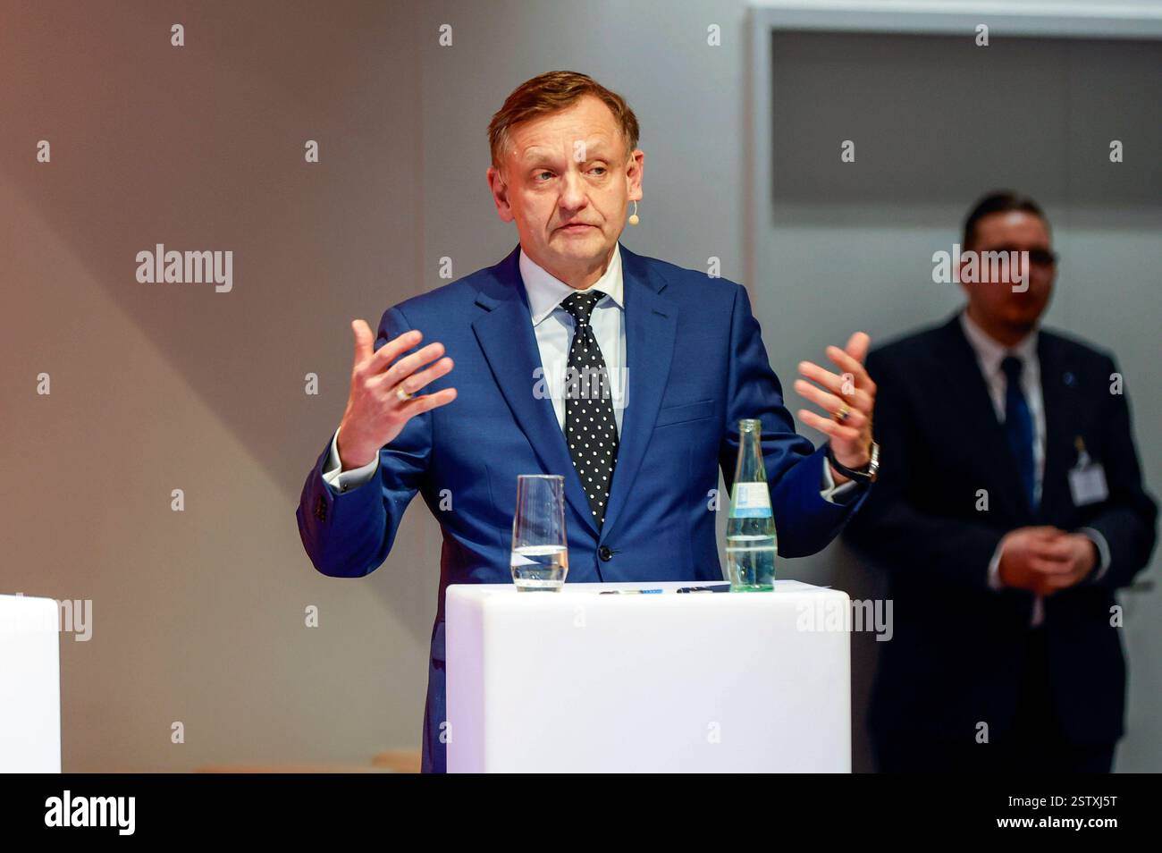 Kay Gottschalk beim Wahlforum Köln zur Bundestagswahl 2025 in der Alten ...