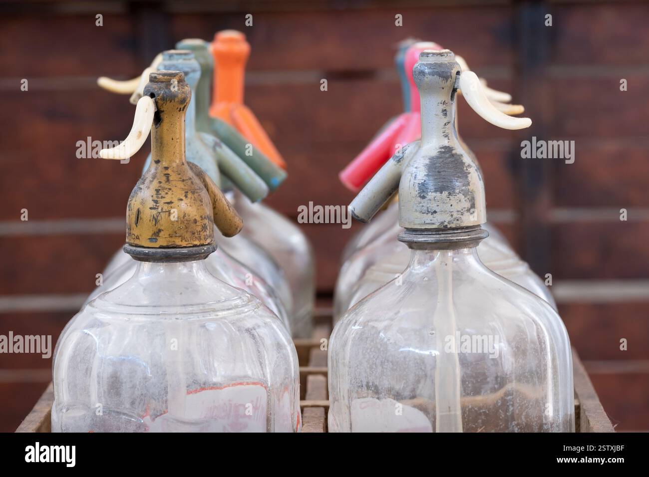 Old pressure siphon box Stock Photo - Alamy