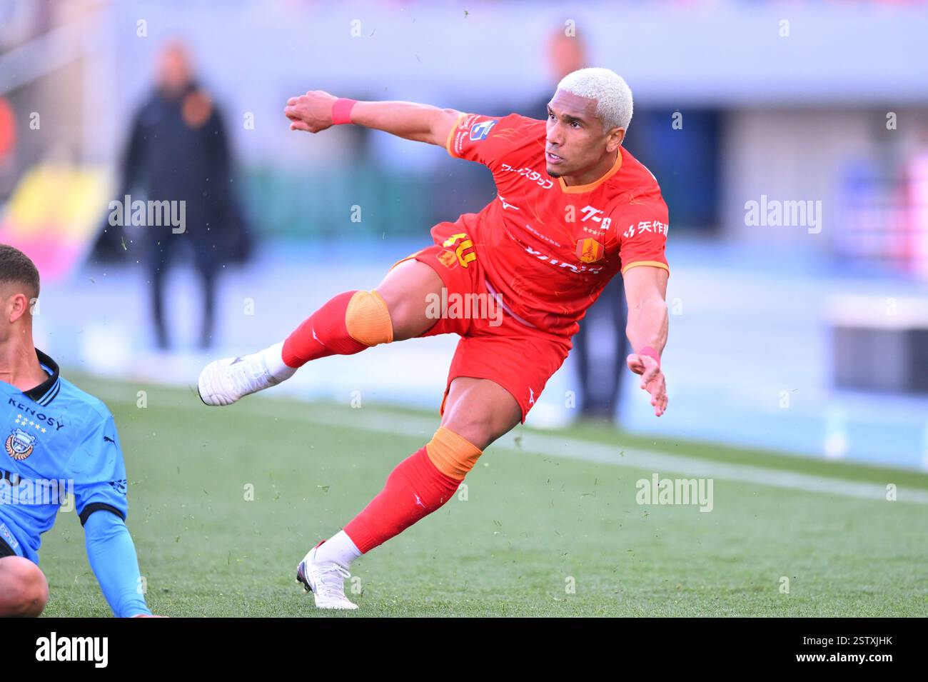Kanagawa, Japan. 15th Feb, 2025. Nagoya Grampus' Mateus Castro during ...