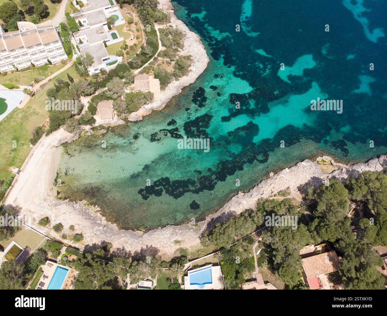 Torre comercial hi-res stock photography and images - Alamy