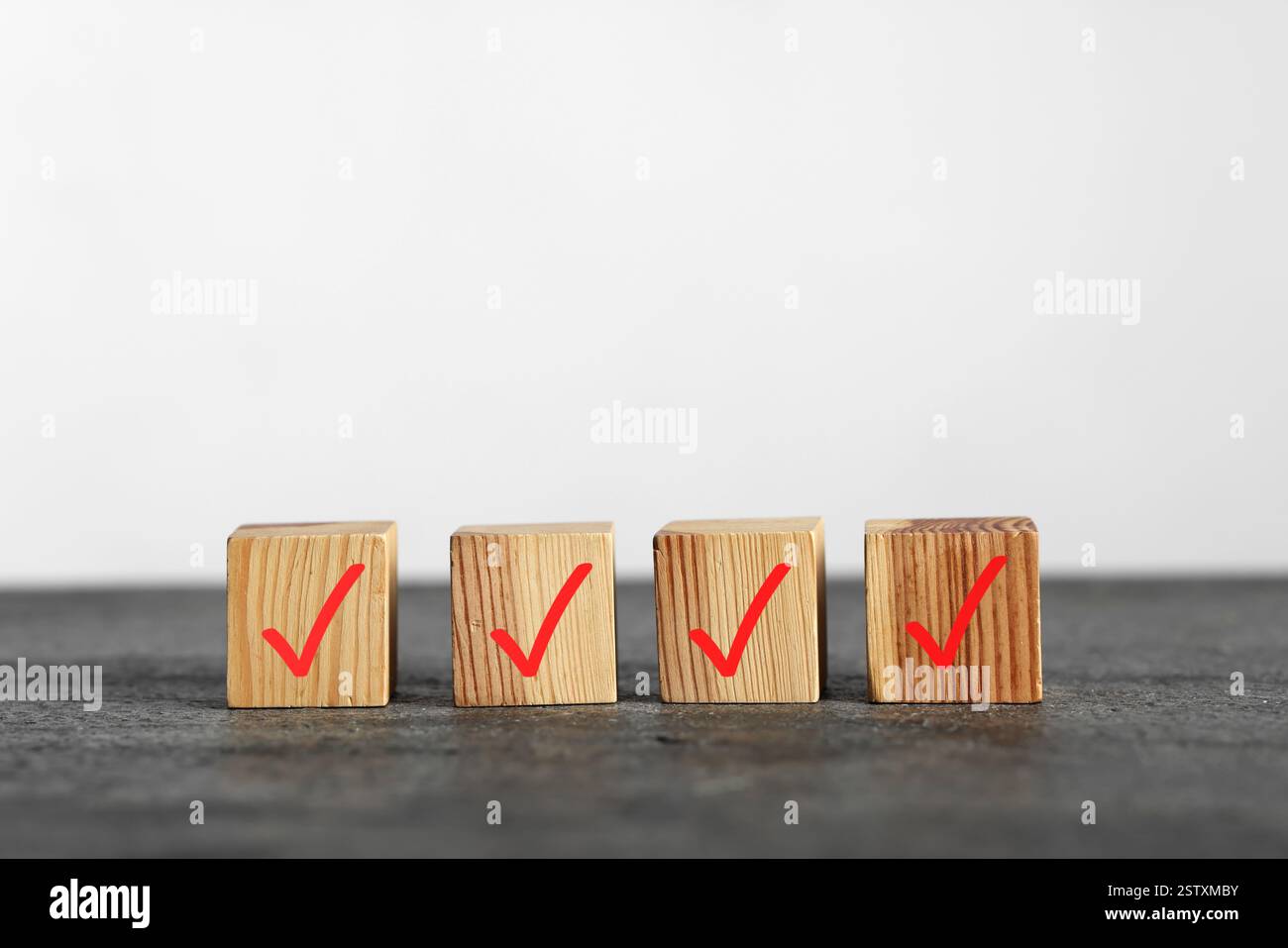 Complete checklist check marks hi-res stock photography and images - Alamy