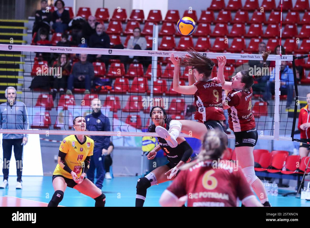 Rome, Italy. 19th Feb, 2025. Wilma Salas Rosell (Roma Volley) during ...