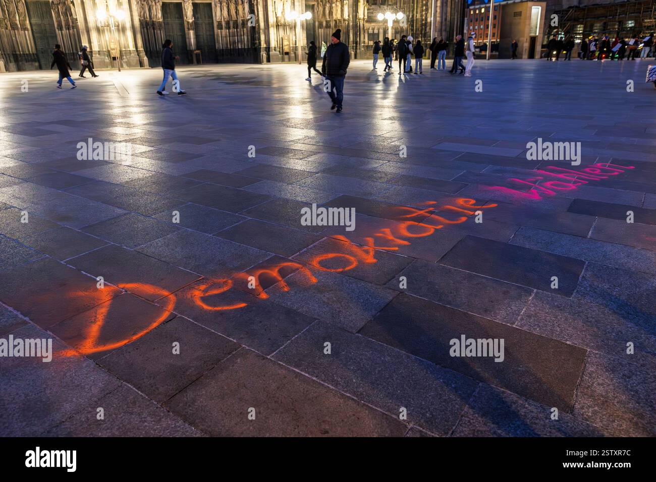 graffiti "Demokratie waehlen" (voting for democracy) in front of the ...