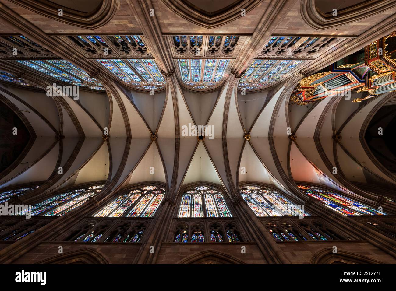 Strasbourg Cathedral de Notre-Dame interior with rib vault and stained ...