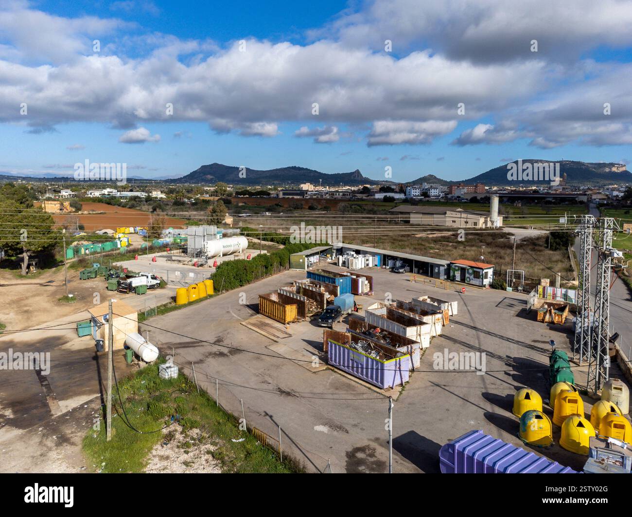 Negative impact of social media hi-res stock photography and images - Alamy