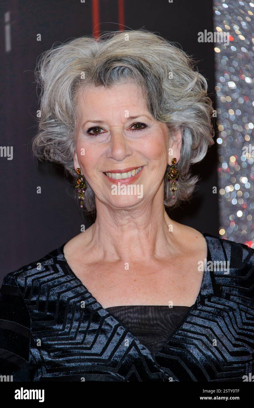Elizabeth Estensen arrives at the 2017 British Soap Awards on the 3rd ...