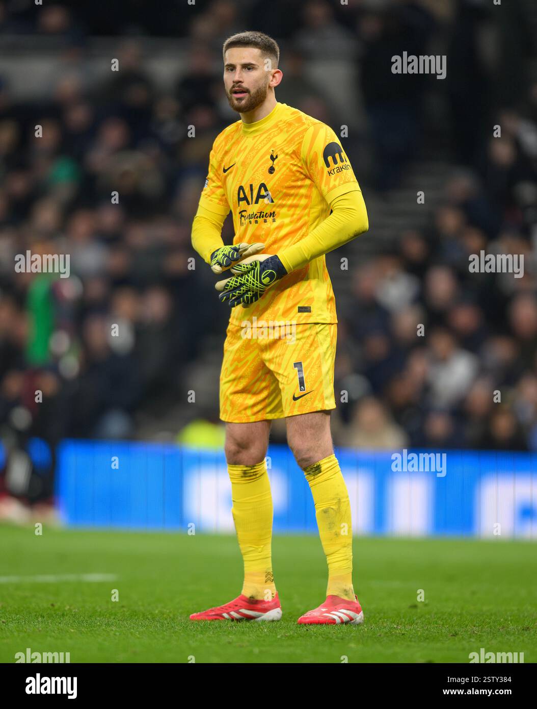 London, UK. 16th Feb, 2025. Tottenham Hotspur v Manchester United ...