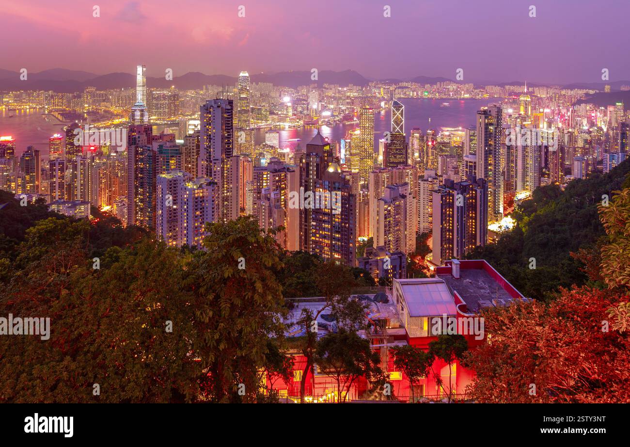 Hong kong kowloon skyline victoria harbour peak buildings modern cities ...